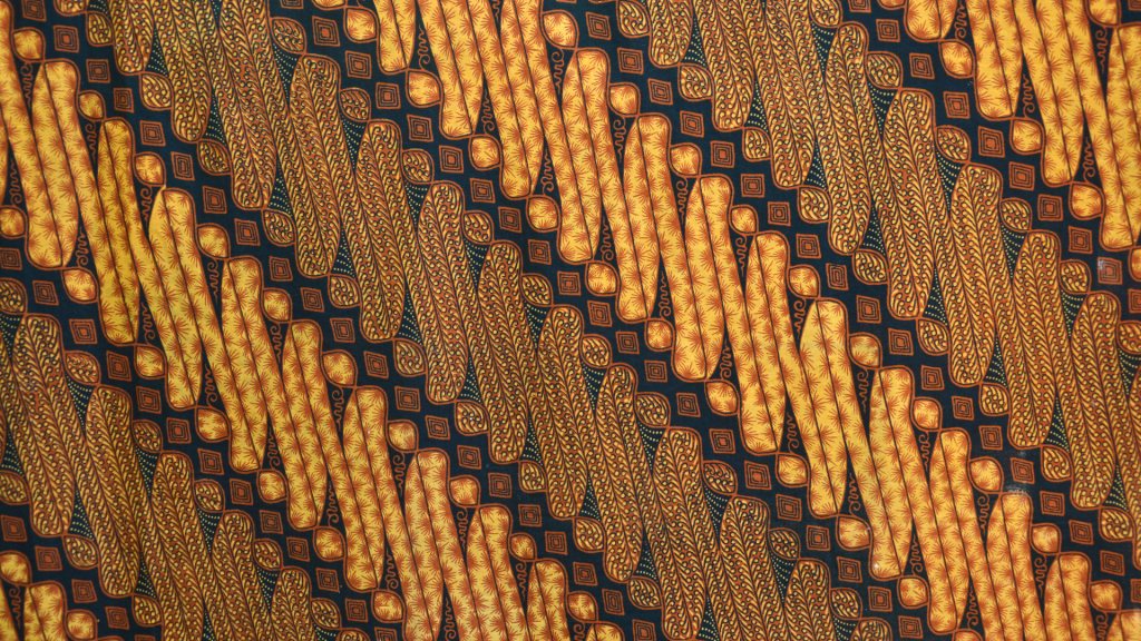 Mengenal Motif Batik Parang, Apakah Pembawa Sial?